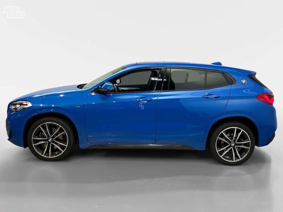 Blue BMW X2 2018 in Kaunas, with an engine capacity of 2.00 L and mileage of 73 thousand km for 27089 €, photo 4 on AUTOMOTO.COM.LV