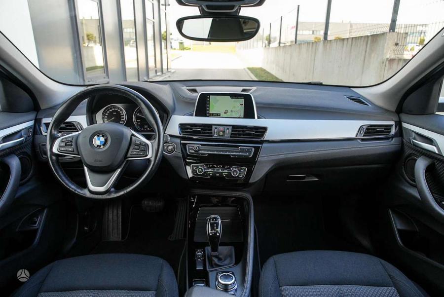 Blue BMW X2 2019 in Kaunas, with an engine capacity of 2.00 L and mileage of 128 thousand km for 14950 €, photo 13 on AUTOMOTO.COM.LV