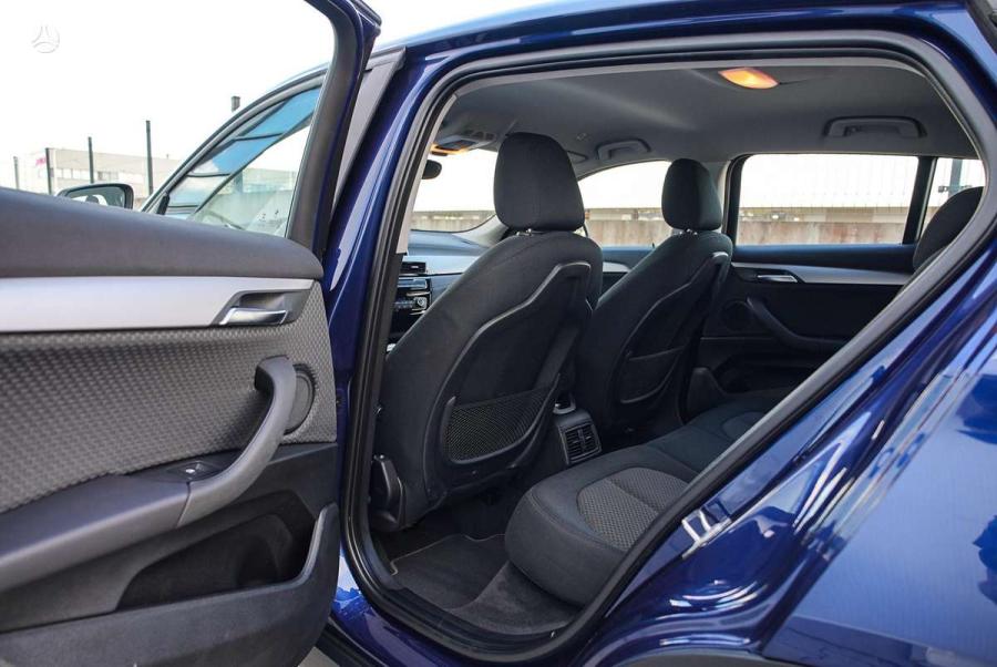 Blue BMW X2 2019 in Kaunas, with an engine capacity of 2.00 L and mileage of 128 thousand km for 14950 €, photo 28 on AUTOMOTO.COM.LV