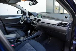 Blue BMW X2 2019 in Kaunas, with an engine capacity of 2.00 L and mileage of 128 thousand km for 14950 €, photo 33 on AUTOMOTO.COM.LV