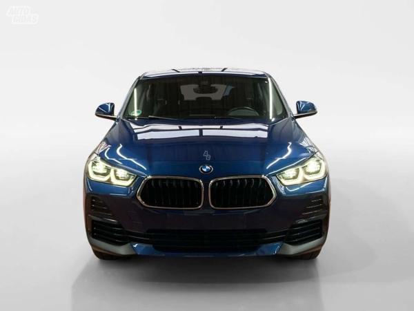 Blue BMW X2 2023 in Kaunas, with an engine capacity of 1.50 L and mileage of 34 thousand km for 27867 €, photo 2 on AUTOMOTO.COM.LV