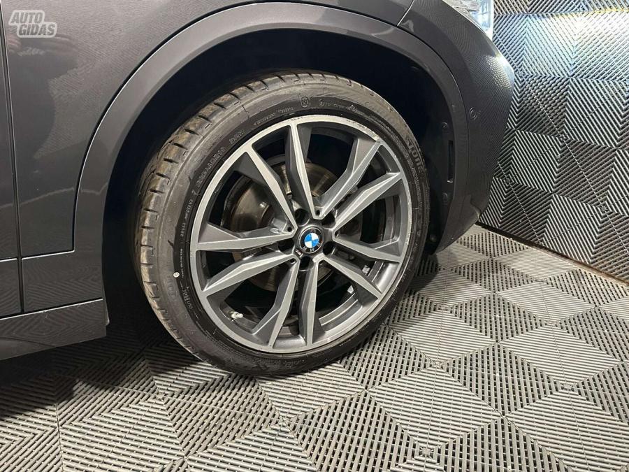 Grey BMW X2 2018 in Kaunas, with an engine capacity of 1.50 L and mileage of 50 thousand km for 26489 €, photo 11 on AUTOMOTO.COM.LV