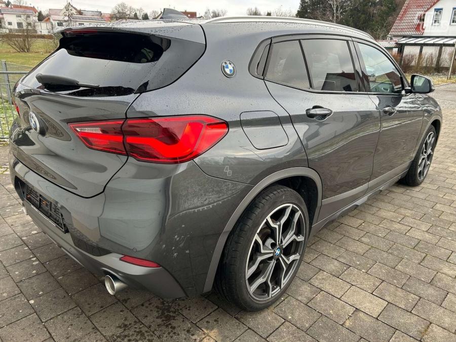 Grey BMW X2 2018 in Kaunas, with an engine capacity of 2.00 L and mileage of 49 thousand km for 26932 €, photo 3 on AUTOMOTO.COM.LV