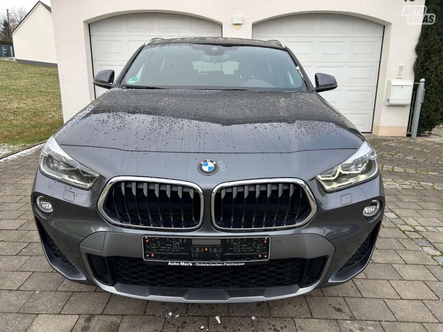 Grey BMW X2 2018 in Kaunas, with an engine capacity of 2.00 L and mileage of 49 thousand km for 26932 €, photo 4 on AUTOMOTO.COM.LV
