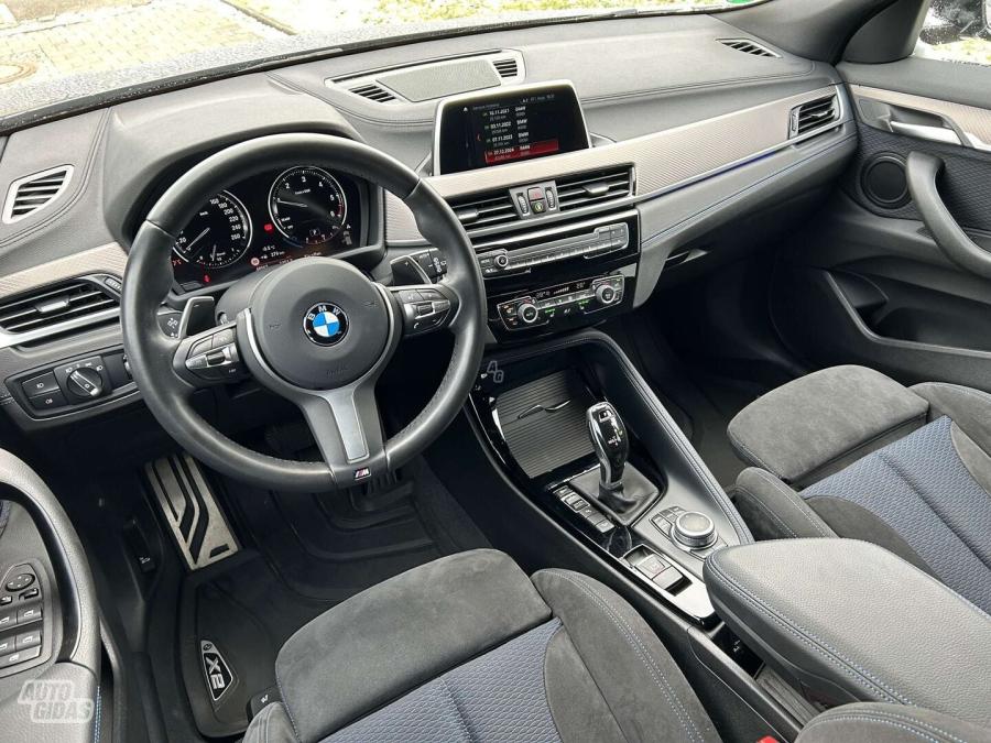 Grey BMW X2 2018 in Kaunas, with an engine capacity of 2.00 L and mileage of 49 thousand km for 26932 €, photo 15 on AUTOMOTO.COM.LV