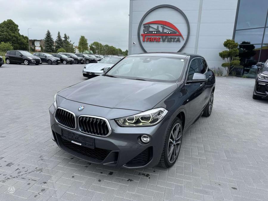 Grey BMW X2 2018 in Telschi, with an engine capacity of 1.50 L and mileage of 129 thousand km for 18500 €, photo 1 on AUTOMOTO.COM.LV
