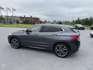 Grey BMW X2 2018 in Telschi, with an engine capacity of 1.50 L and mileage of 129 thousand km for 18500 €, photo 4 on AUTOMOTO.COM.LV