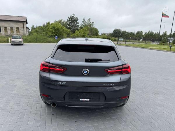 Grey BMW X2 2018 in Telschi, with an engine capacity of 1.50 L and mileage of 129 thousand km for 18500 €, photo 5 on AUTOMOTO.COM.LV