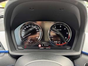 Grey BMW X2 2018 in Telschi, with an engine capacity of 1.50 L and mileage of 129 thousand km for 18500 €, photo 29 on AUTOMOTO.COM.LV