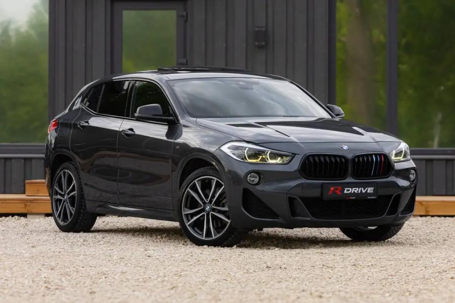 Grey BMW X2 2018 in Jelgava, with an engine capacity of 2.00 L and mileage of 224 thousand km for 17500 €, photo 3 on AUTOMOTO.COM.LV