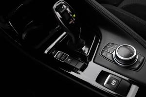 Grey BMW X2 2018 in Jelgava, with an engine capacity of 2.00 L and mileage of 224 thousand km for 17500 €, photo 17 on AUTOMOTO.COM.LV