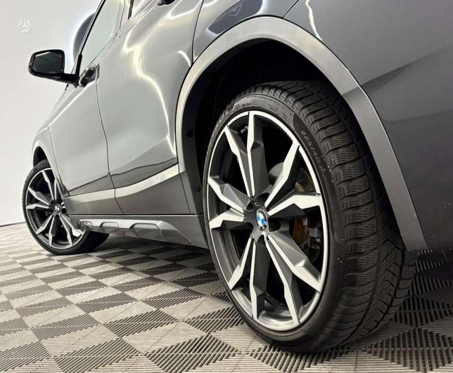 Pelēks BMW X2 2018 Marijampole, ar dzinēja tilpumu 1.50 L un nobraukumu 120 tūkst. km par 15500 €, foto 25 vietnē AUTOMOTO.COM.LV