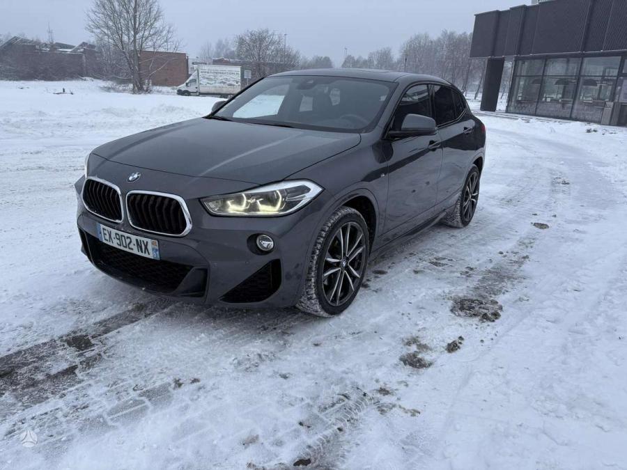 Grey BMW X2 2019 in Kaunas, with an engine capacity of 2.00 L and mileage of 200 thousand km for 16300 €, photo 2 on AUTOMOTO.COM.LV