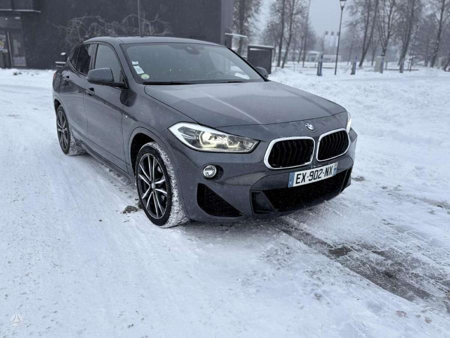 Grey BMW X2 2019 in Kaunas, with an engine capacity of 2.00 L and mileage of 200 thousand km for 16300 €, photo 6 on AUTOMOTO.COM.LV