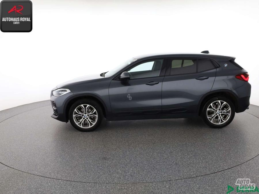 Grey BMW X2 2020 in Kaunas, with an engine capacity of 2.00 L and mileage of 45 thousand km for 26396 €, photo 2 on AUTOMOTO.COM.LV