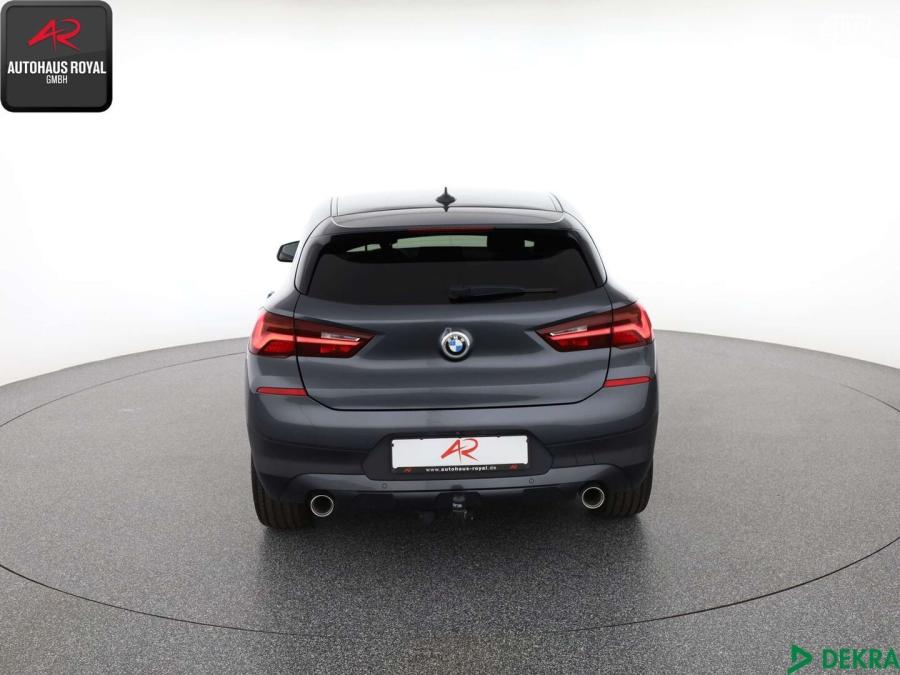 Grey BMW X2 2020 in Kaunas, with an engine capacity of 2.00 L and mileage of 45 thousand km for 26396 €, photo 4 on AUTOMOTO.COM.LV