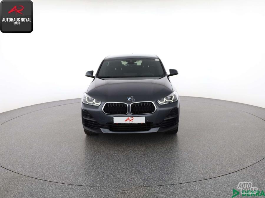 Grey BMW X2 2020 in Kaunas, with an engine capacity of 2.00 L and mileage of 45 thousand km for 26396 €, photo 8 on AUTOMOTO.COM.LV