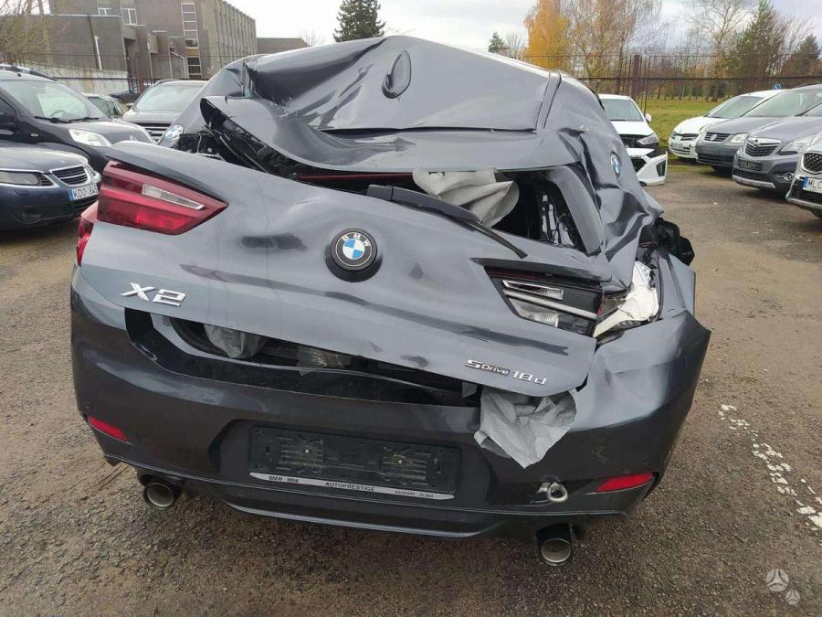 Grey BMW X2 2021 in Panevezys, with an engine capacity of 2.00 L and mileage of 32 thousand km for 6900 €, photo 10 on AUTOMOTO.COM.LV
