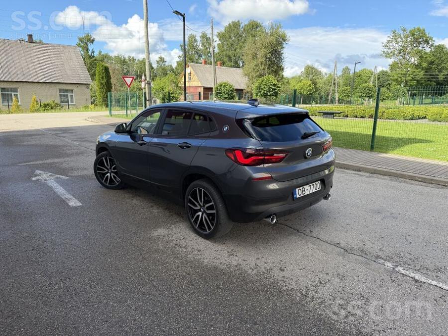 Pelēks BMW X2 2021 Rēzekne, ar dzinēja tilpumu 2.00 L un nobraukumu 257 tūkst. km par 16950 €, foto 1 vietnē AUTOMOTO.COM.LV