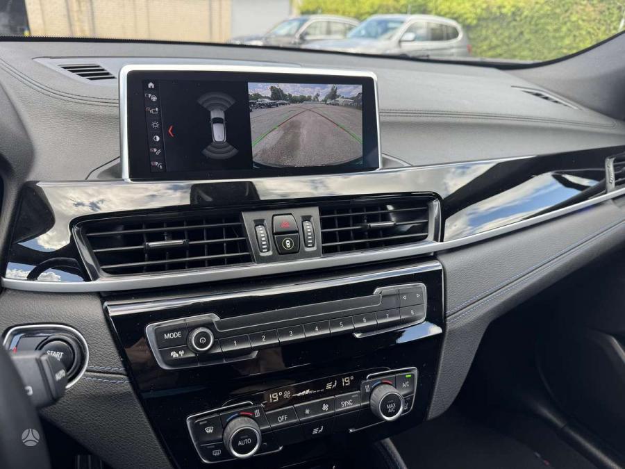 Grey BMW X2 2021 in Panevezys, with an engine capacity of 2.00 L and mileage of 203 thousand km for 16400 €, photo 11 on AUTOMOTO.COM.LV