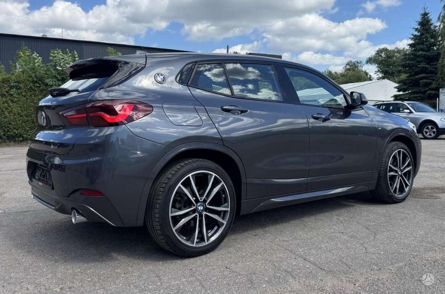 Pelēks BMW X2 2021 Panevēža, ar dzinēja tilpumu 2.00 L un nobraukumu 203 tūkst. km par 15900 €, foto 5 vietnē AUTOMOTO.COM.LV
