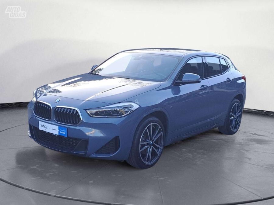 Grey BMW X2 2022 in Kaunas, with an engine capacity of 2.00 L and mileage of 40 thousand km for 33145 €, photo 2 on AUTOMOTO.COM.LV