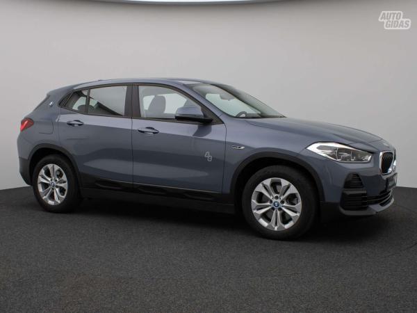Pelēks BMW X2 2022 Kauņa, ar dzinēja tilpumu 1.50 L un nobraukumu 52 tūkst. km par 26519 €, foto 4 vietnē AUTOMOTO.COM.LV
