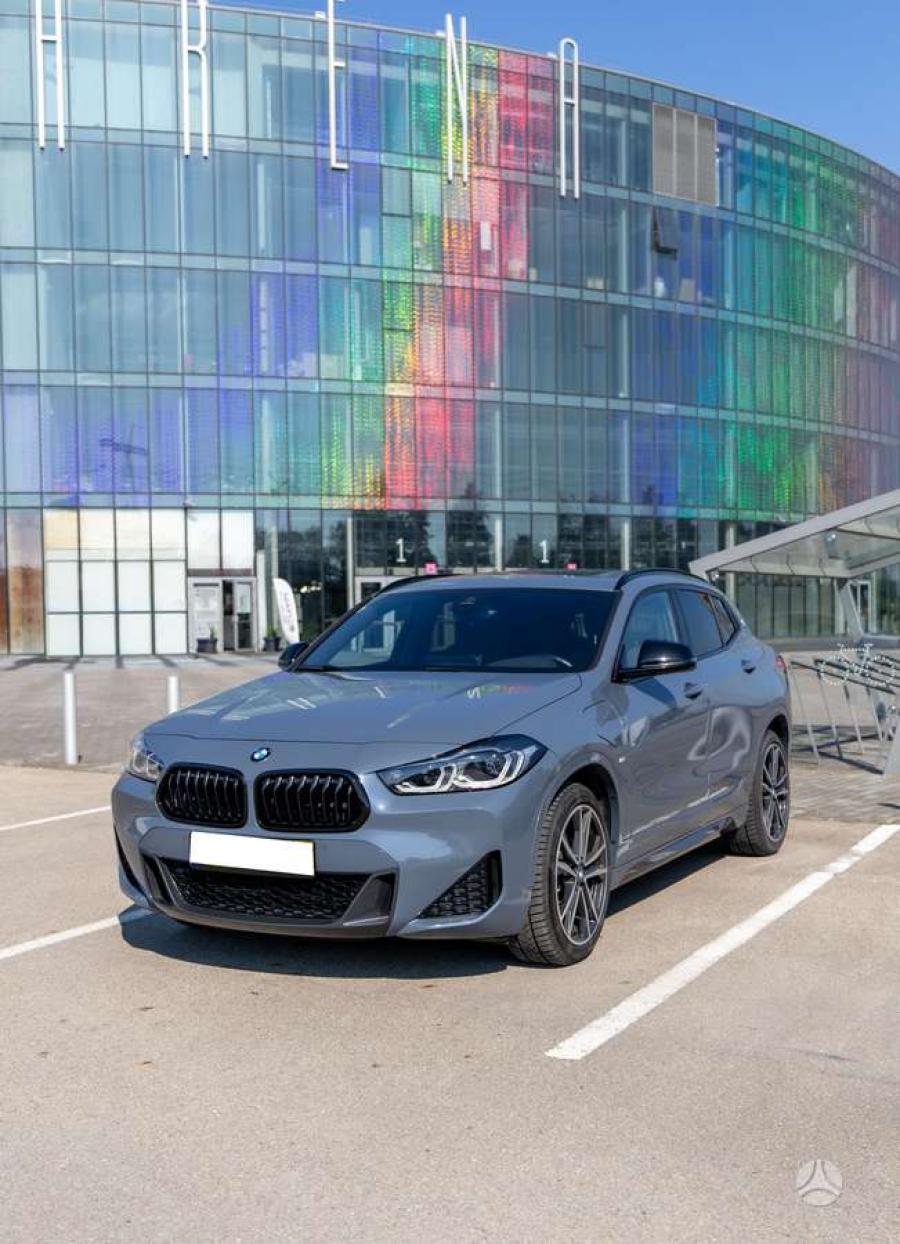 Pelēks BMW X2 2022 Viļņa, ar dzinēja tilpumu 1.50 L un nobraukumu 76 tūkst. km par 26999 €, foto 1 vietnē AUTOMOTO.COM.LV