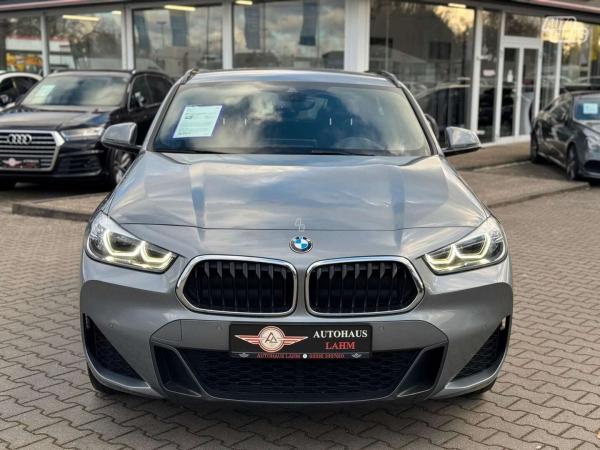 Grey BMW X2 2023 in Kaunas, with an engine capacity of 2.00 L and mileage of 85 thousand km for 30067 €, photo 4 on AUTOMOTO.COM.LV