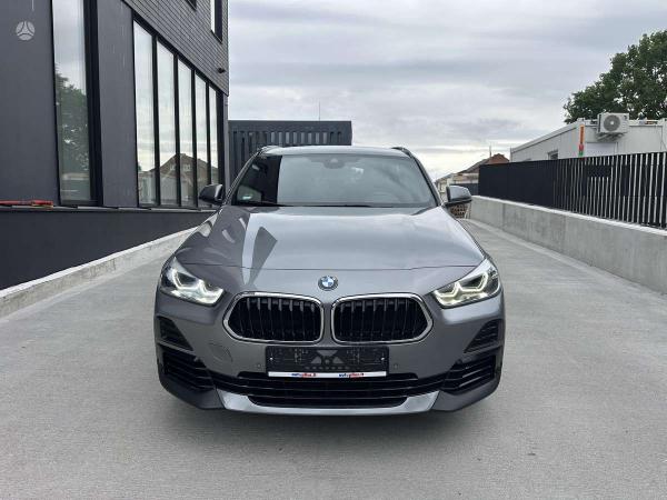 Grey BMW X2 2023 in Kaunas, with an engine capacity of 1.50 L and mileage of 64 thousand km for 27500 €, photo 2 on AUTOMOTO.COM.LV