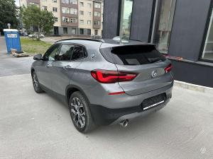 Grey BMW X2 2023 in Kaunas, with an engine capacity of 1.50 L and mileage of 64 thousand km for 27500 €, photo 7 on AUTOMOTO.COM.LV