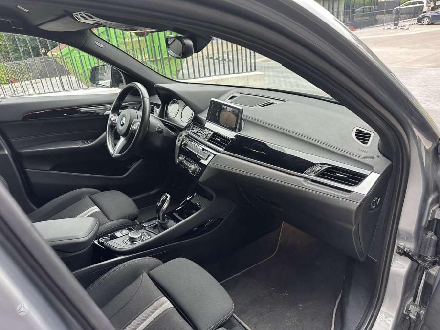 Grey BMW X2 2023 in Kaunas, with an engine capacity of 1.50 L and mileage of 64 thousand km for 27500 €, photo 10 on AUTOMOTO.COM.LV
