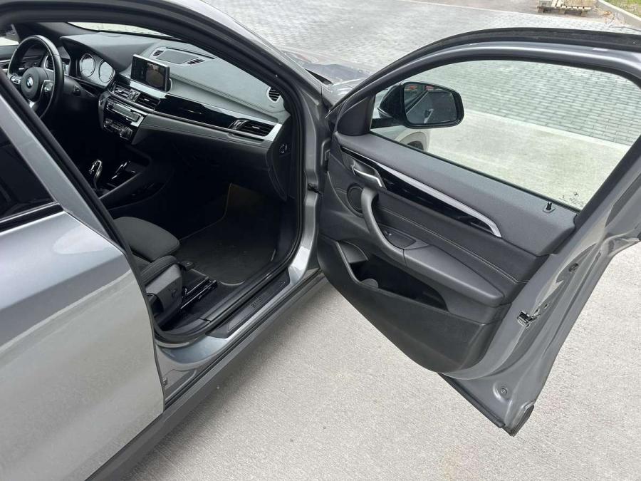 Grey BMW X2 2023 in Kaunas, with an engine capacity of 1.50 L and mileage of 64 thousand km for 27500 €, photo 13 on AUTOMOTO.COM.LV