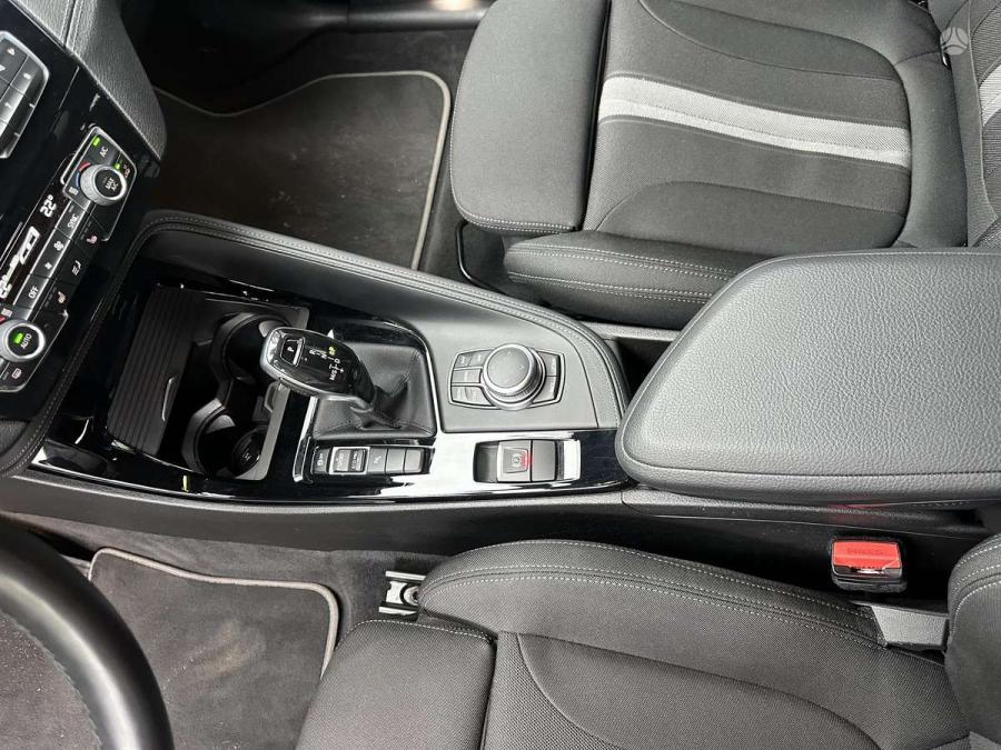 Grey BMW X2 2023 in Kaunas, with an engine capacity of 1.50 L and mileage of 64 thousand km for 27500 €, photo 25 on AUTOMOTO.COM.LV