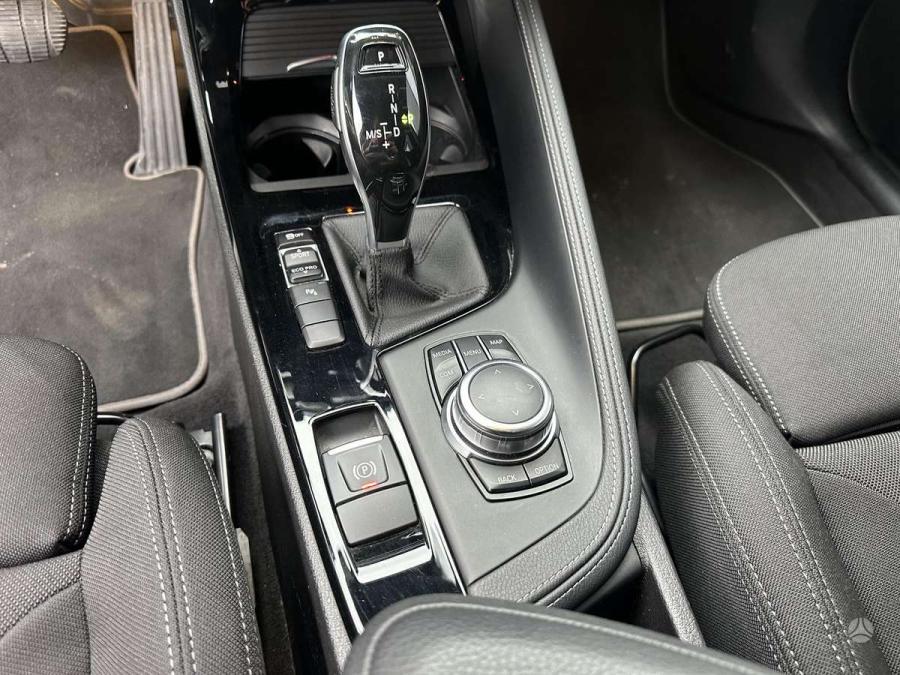 Grey BMW X2 2023 in Kaunas, with an engine capacity of 1.50 L and mileage of 64 thousand km for 27500 €, photo 26 on AUTOMOTO.COM.LV