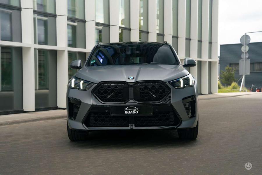 Grey BMW X2 2024 in Vilnius, with an engine capacity of 2.00 L and mileage of 58 thousand km for 44990 €, photo 4 on AUTOMOTO.COM.LV