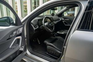 Grey BMW X2 2024 in Vilnius, with an engine capacity of 2.00 L and mileage of 58 thousand km for 44990 €, photo 19 on AUTOMOTO.COM.LV