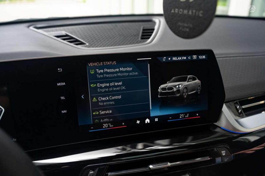 Grey BMW X2 2024 in Vilnius, with an engine capacity of 2.00 L and mileage of 58 thousand km for 44990 €, photo 39 on AUTOMOTO.COM.LV