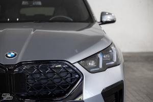 Grey BMW X2 2024 in Vilnius, with an engine capacity of 2.00 L and mileage of 14 thousand km for 39991 €, photo 4 on AUTOMOTO.COM.LV