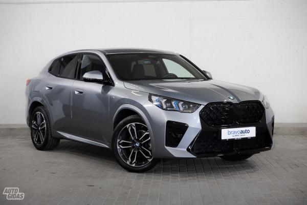 Grey BMW X2 2024 in Vilnius, with an engine capacity of 2.00 L and mileage of 14 thousand km for 39991 €, photo 4 on AUTOMOTO.COM.LV