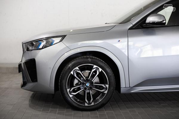 Grey BMW X2 2024 in Vilnius, with an engine capacity of 2.00 L and mileage of 14 thousand km for 39991 €, photo 6 on AUTOMOTO.COM.LV