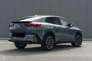 Grey BMW X2 2024 in Klaipeda, with an engine capacity of 2.00 L and mileage of 8 thousand km for 40600 €, photo 4 on AUTOMOTO.COM.LV