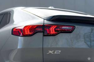 Grey BMW X2 2024 in Klaipeda, with an engine capacity of 2.00 L and mileage of 8 thousand km for 40600 €, photo 7 on AUTOMOTO.COM.LV