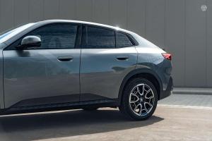 Grey BMW X2 2024 in Klaipeda, with an engine capacity of 2.00 L and mileage of 8 thousand km for 40600 €, photo 11 on AUTOMOTO.COM.LV