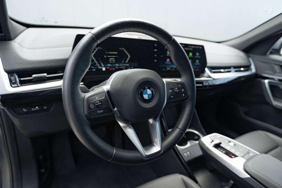Grey BMW X2 2024 in Klaipeda, with an engine capacity of 2.00 L and mileage of 8 thousand km for 40600 €, photo 26 on AUTOMOTO.COM.LV
