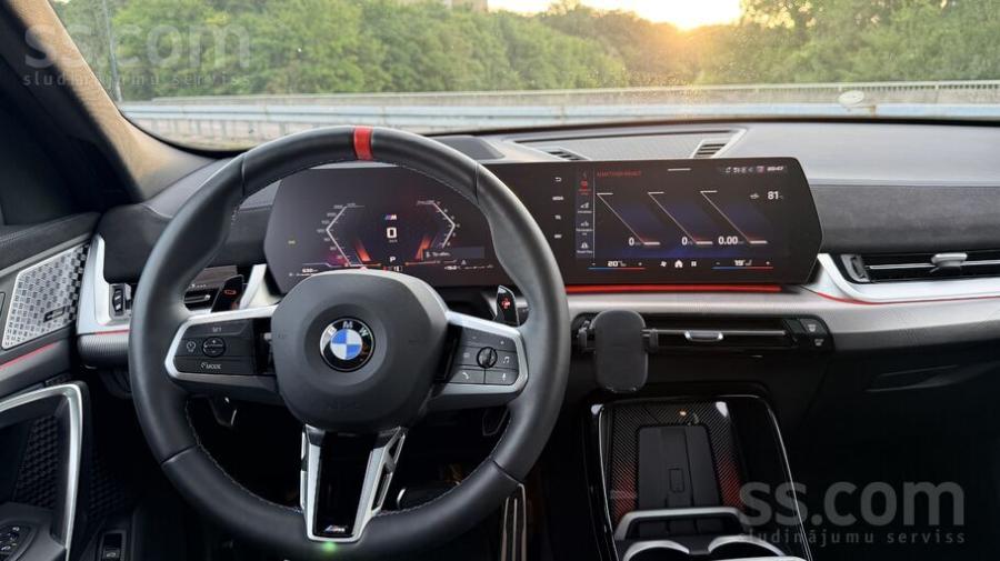 Grey BMW X2 2024 in Riga, with an engine capacity of 2.00 L and mileage of 23 thousand km for 48850 €, photo 13 on AUTOMOTO.COM.LV