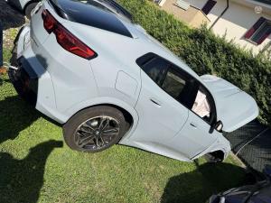 Pelēks BMW X2 2024 Panevēža, ar dzinēja tilpumu 2.00 L un nobraukumu 28 tūkst. km par 18800 €, foto 5 vietnē AUTOMOTO.COM.LV