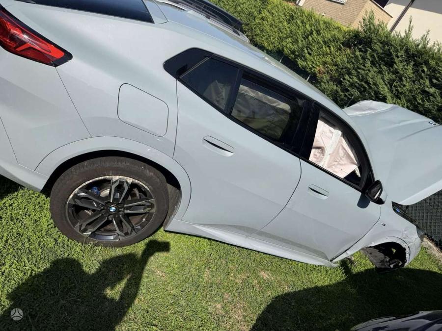 Pelēks BMW X2 2024 Panevēža, ar dzinēja tilpumu 2.00 L un nobraukumu 28 tūkst. km par 18800 €, foto 7 vietnē AUTOMOTO.COM.LV