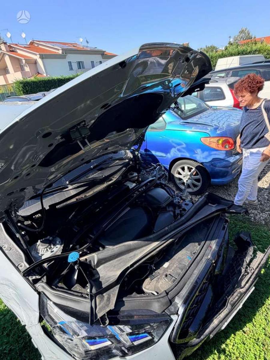 Pelēks BMW X2 2024 Panevēža, ar dzinēja tilpumu 2.00 L un nobraukumu 28 tūkst. km par 18800 €, foto 10 vietnē AUTOMOTO.COM.LV