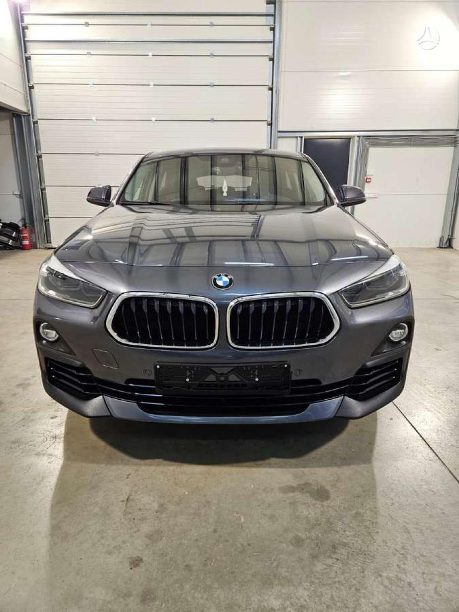 Pelēks BMW X2 2018 Marijampole, ar dzinēja tilpumu 2.00 L un nobraukumu 302 tūkst. km par 11800 €, foto 2 vietnē AUTOMOTO.COM.LV